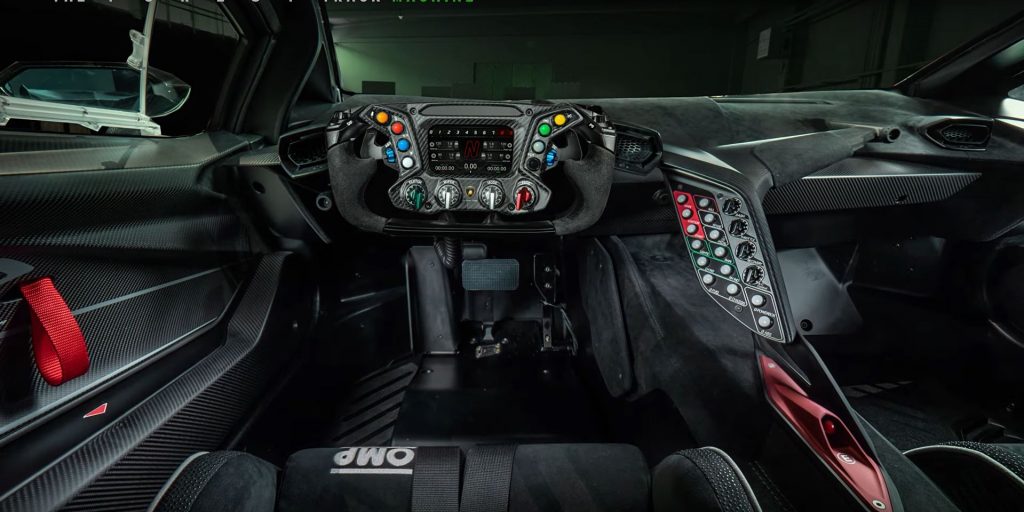 Lamborghini Gives A Guided Tour Of The Essenza SCV12 | Supercars.net