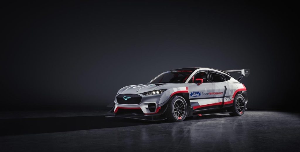 Goodwood SpeedWeek (2020) - Providing Unique Digital Experience for Fans