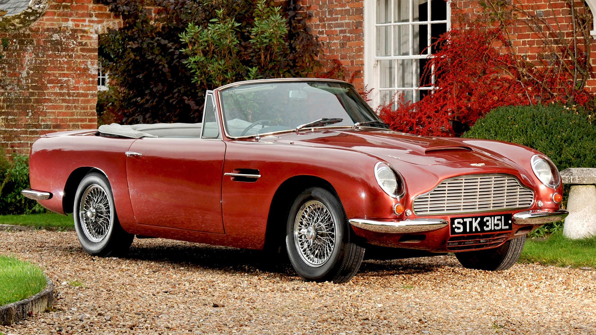 1965 Aston Martin DB6 Volante Wallpapers | SuperCars.net