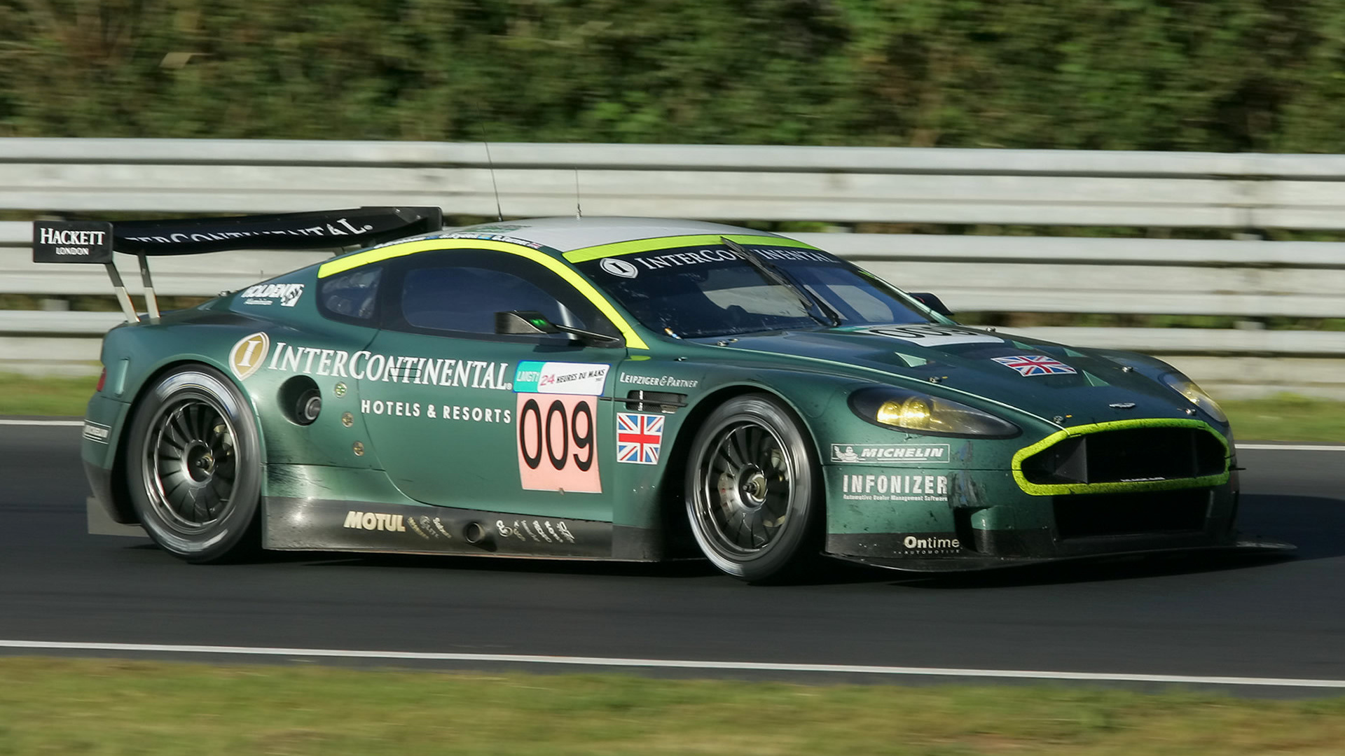 2005 Aston Martin DBR9 Wallpapers | SuperCars.net