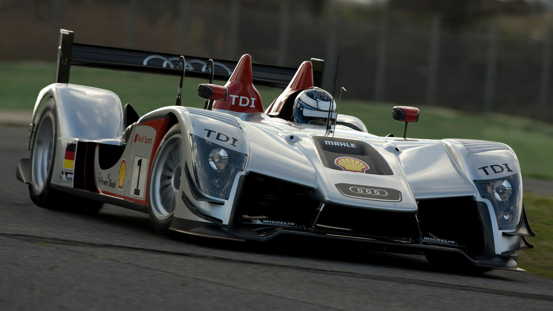 2009 Audi R15 TDI Wallpapers | SuperCars.net