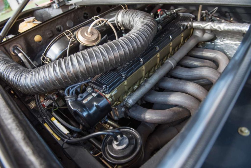 BMW M1 - The Thrilling Breakthrough Mid-engined Supercar [Review]