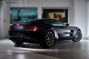 Aston Martin One-77 - Outstanding Performance in a Luxurious Hypercar