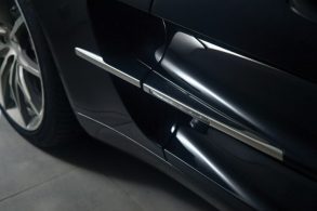 Aston Martin One-77 - Outstanding Performance in a Luxurious Hypercar