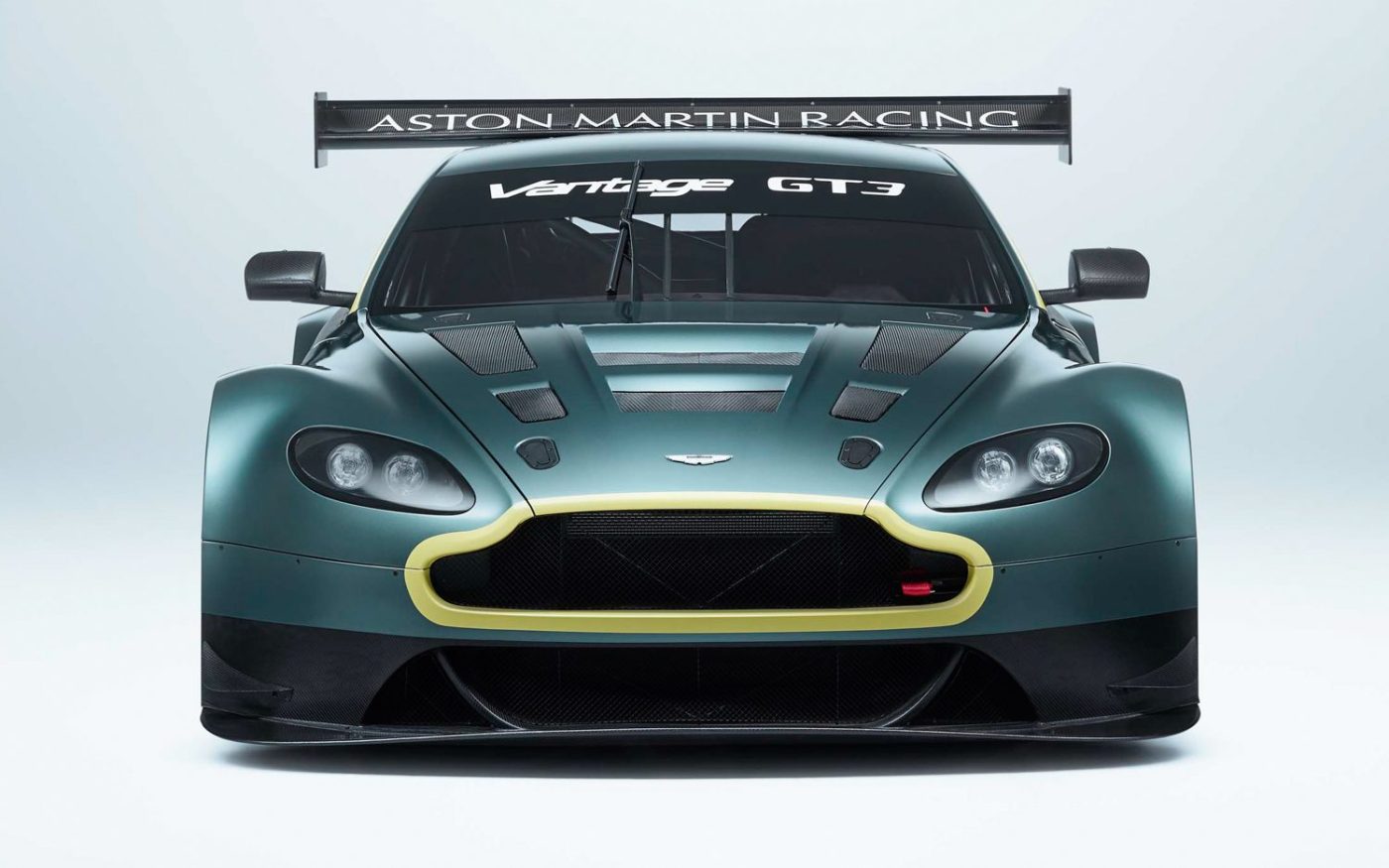 Aston Martin to Offer 3-Car Vantage Legacy Collection