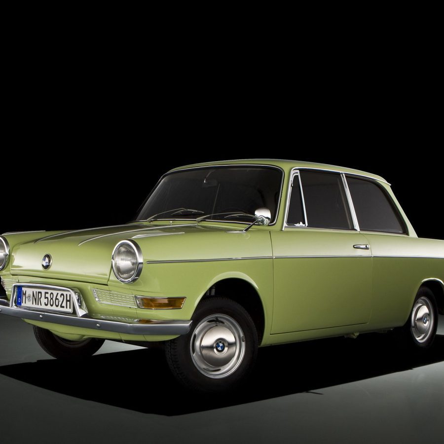 BMW 700 Archives - Supercars.net