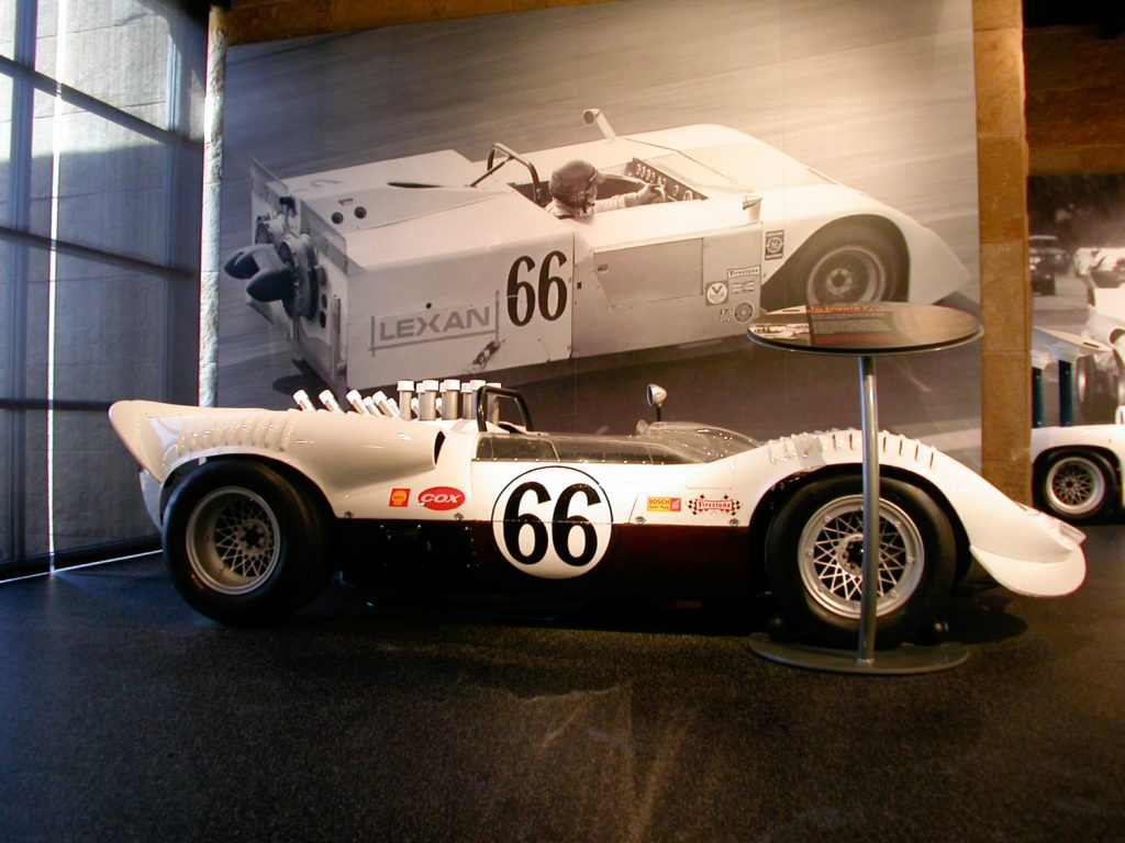 1966 Chaparral 2E - Aerodynamics Made Visible