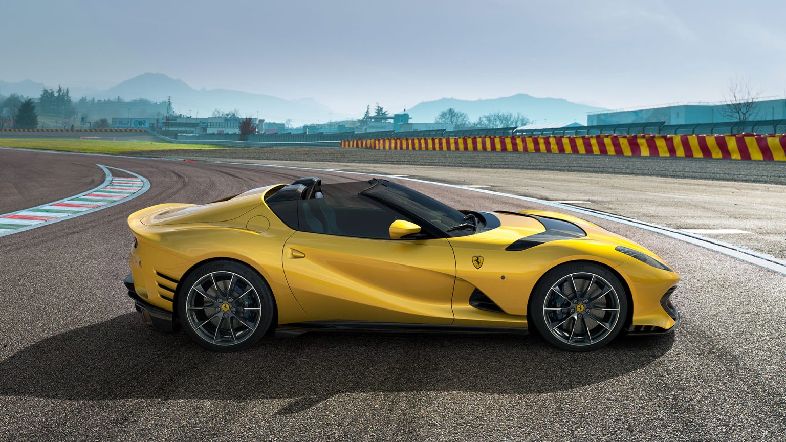 Ferrari 812 Competizione and Aperta are sold out