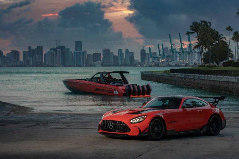 The 41’ Cigarette Nighthawk AMG Edition