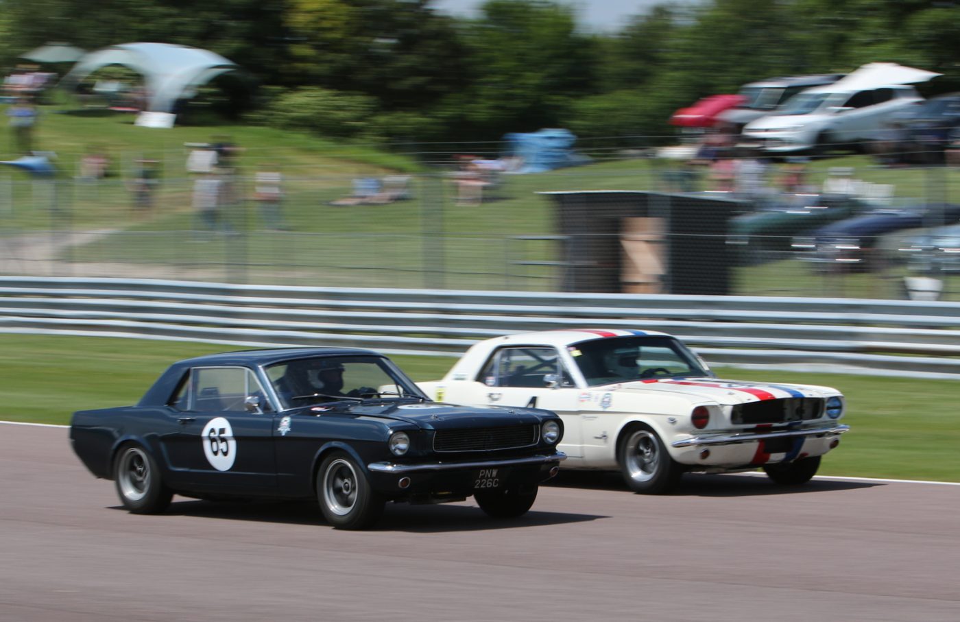 HSCC Historic Race Meeting at Thruxton (2021) – Recap & Photo Gallery