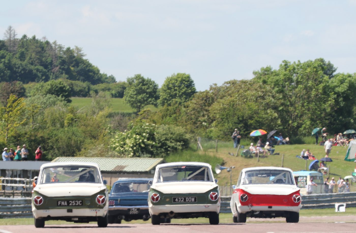 HSCC Historic Race Meeting at Thruxton (2021) – Recap & Photo Gallery
