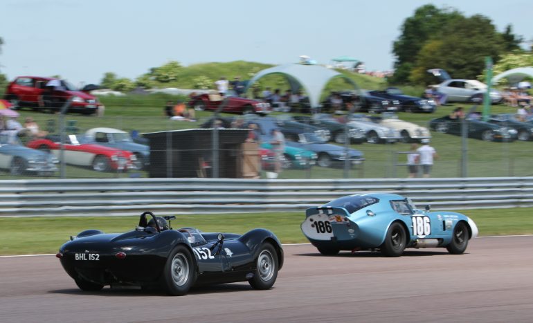 HSCC Historic Race Meeting at Thruxton (2021) – Recap & Photo Gallery