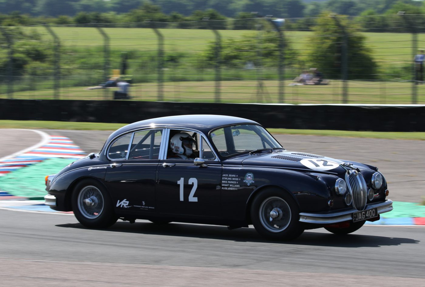 HSCC Historic Race Meeting at Thruxton (2021) – Recap & Photo Gallery