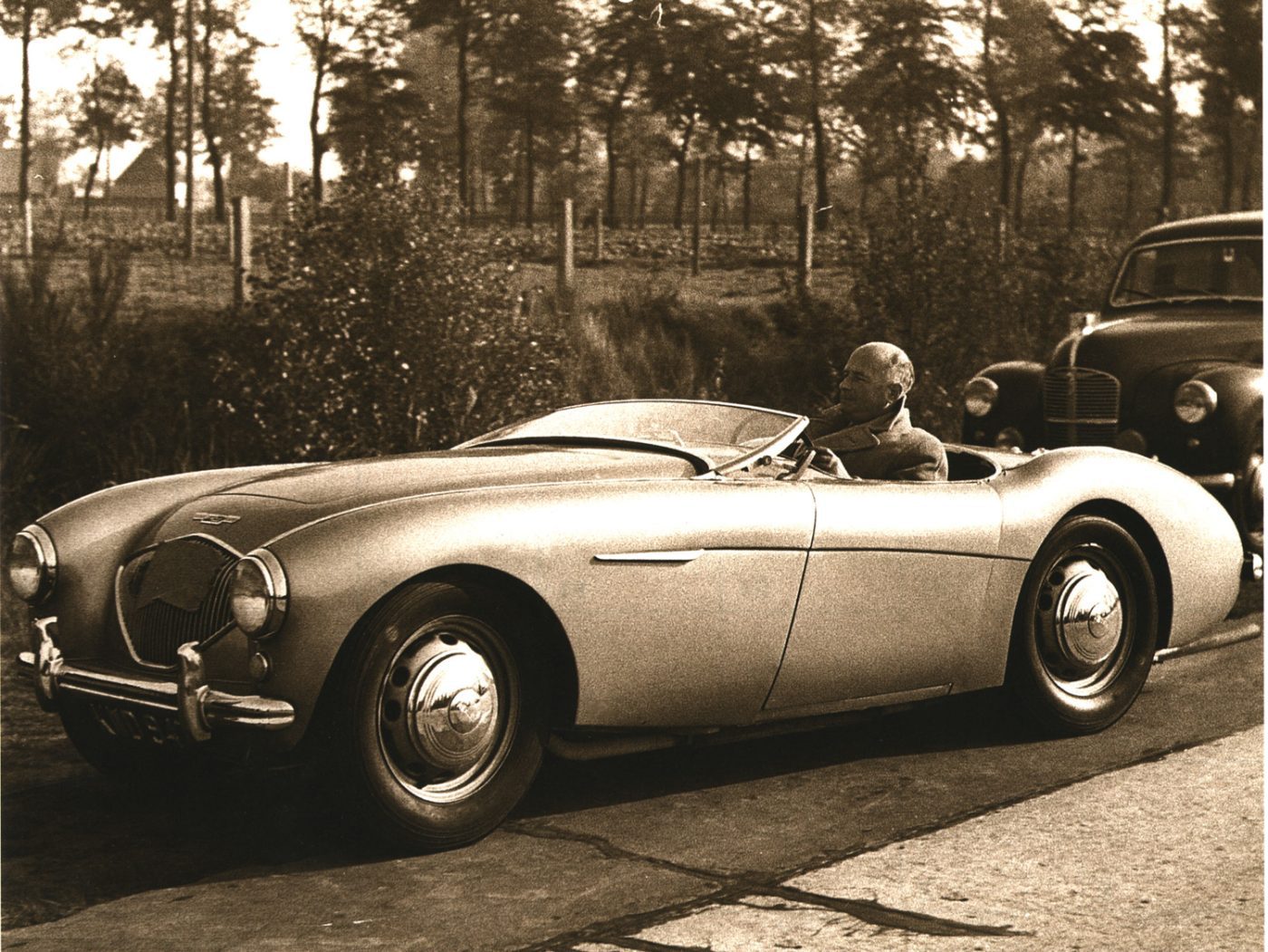 1956 Austin-Healey 100 BN2 - Racer to Roadcar