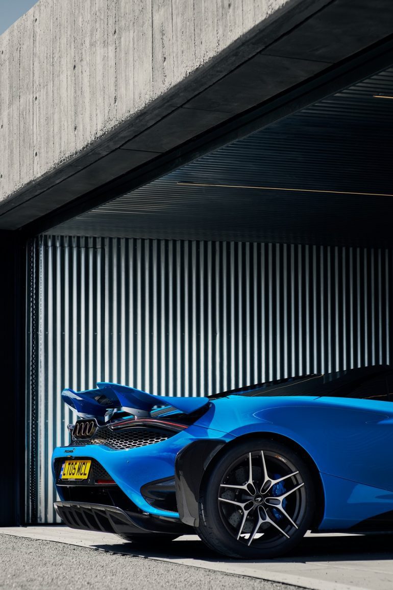 A Detailed Look at the New McLaren 765LT Spider - Supercars.net