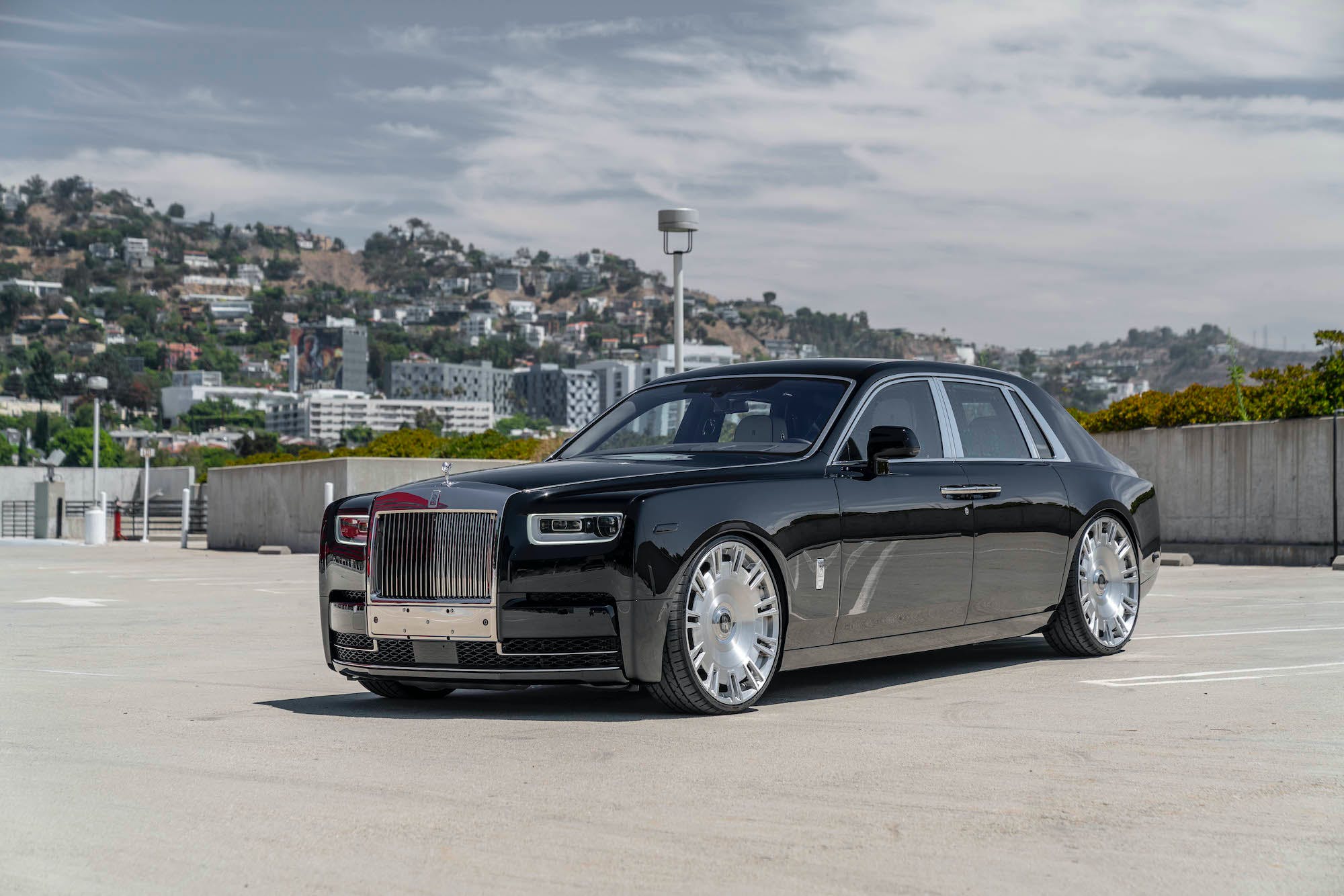 FOR SALE: Collecting Cars Offers 2012 Lexus LFA and 2020 Rolls-Royce ...