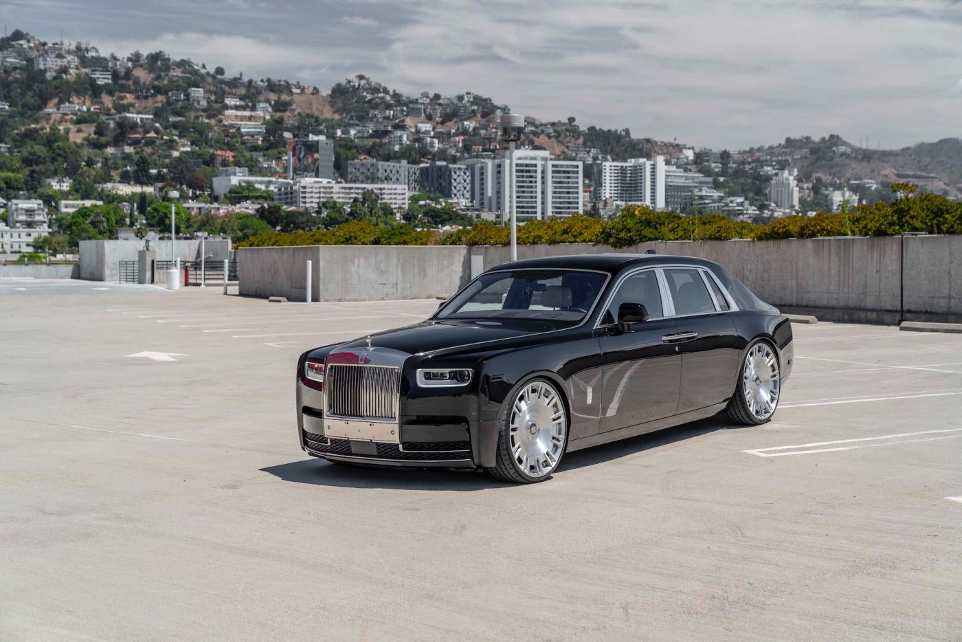 FOR SALE: Collecting Cars Offers 2012 Lexus LFA and 2020 Rolls-Royce ...
