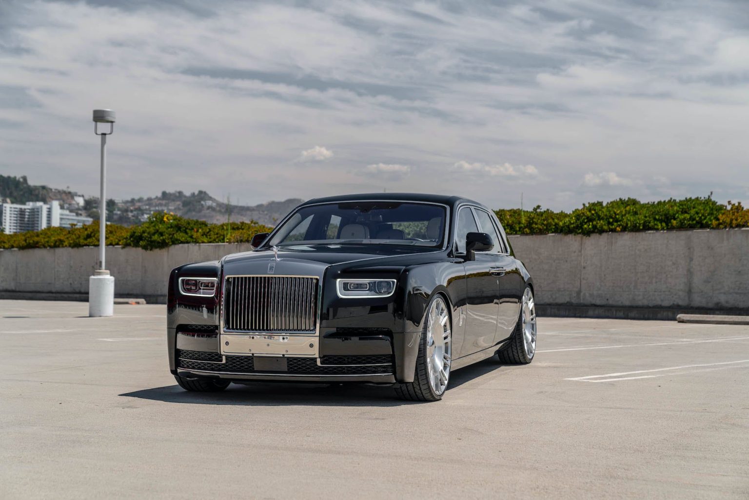 FOR SALE: Collecting Cars Offers 2012 Lexus LFA and 2020 Rolls-Royce ...