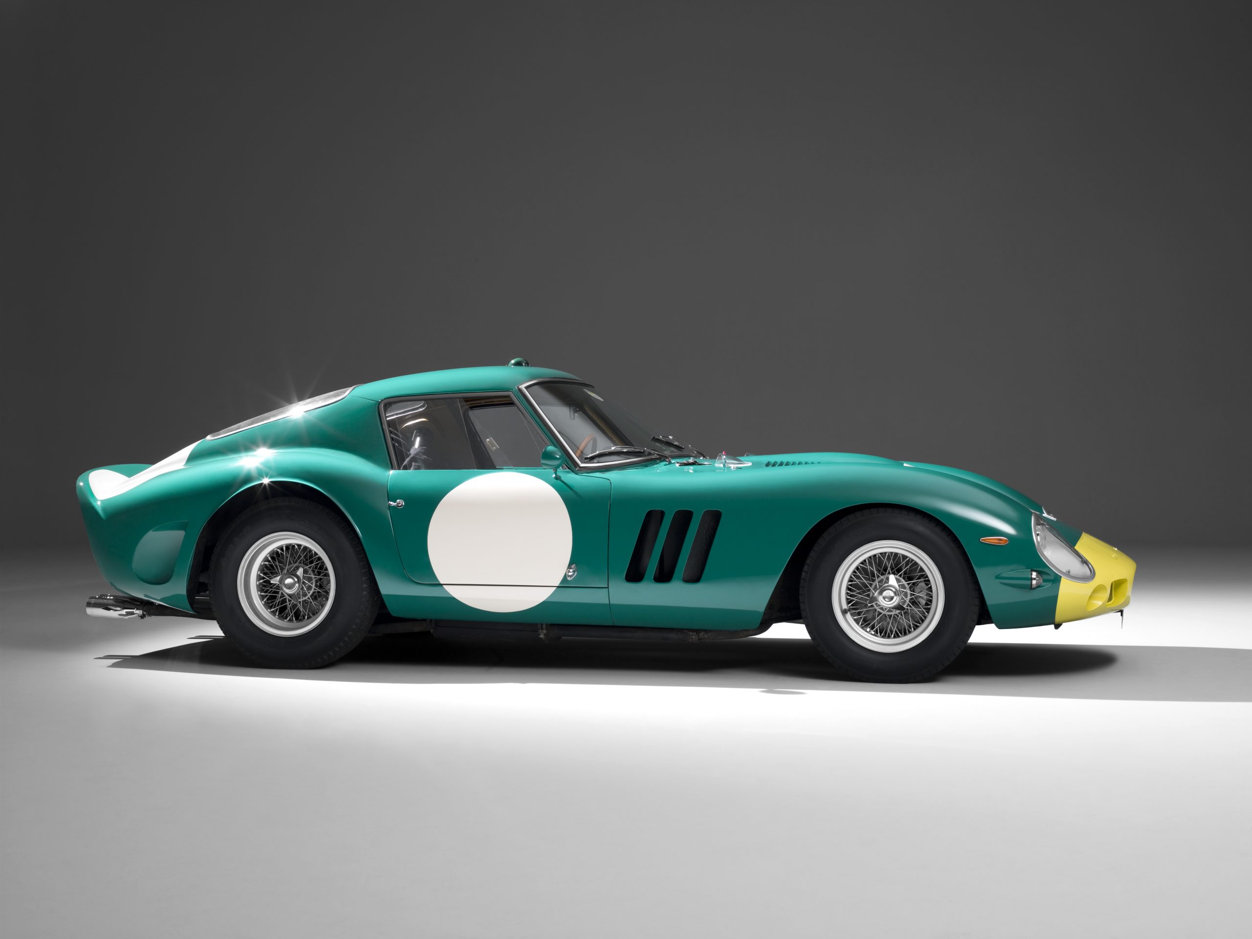 Salon Privé (2021) - Welcomes Legendary Ferrari 250 GTOs