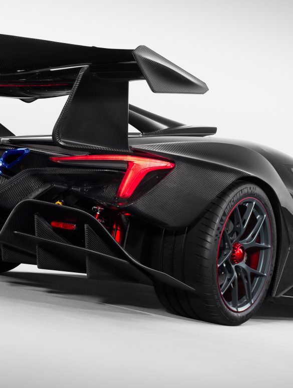 The 10 Biggest Wings Found on Stock Sports Cars