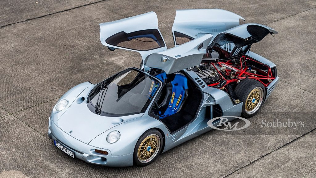 The one-off Isdera Commendatore 112i in action
