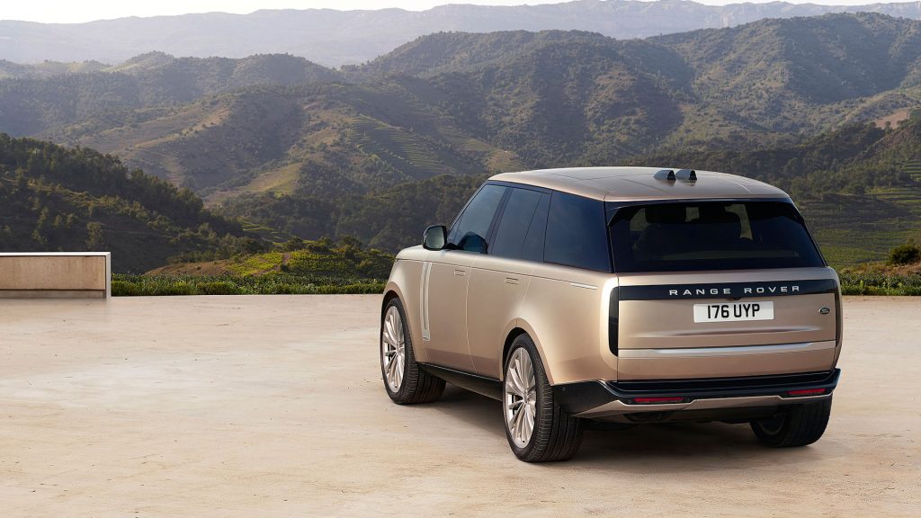 Up close with the 2022 Range Rover