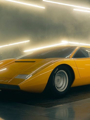 The Countach is back!
