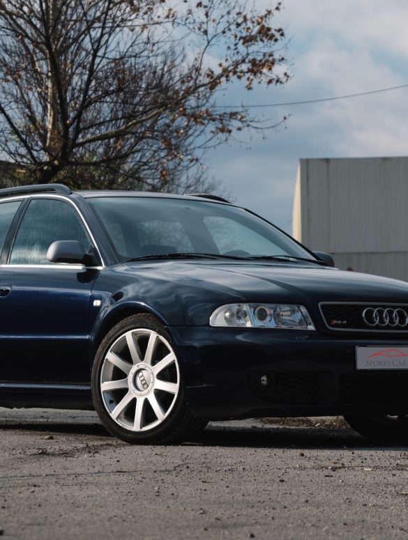 [In-Depth Review] Audi RS4 B5