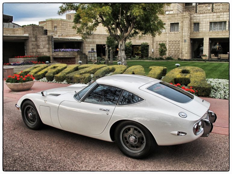 The Toyota 2000GT - The Ultimate Toyota