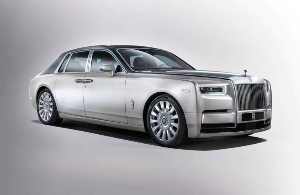 Rolls-Royce 2024 Model List: Current Lineup, Prices & Reviews