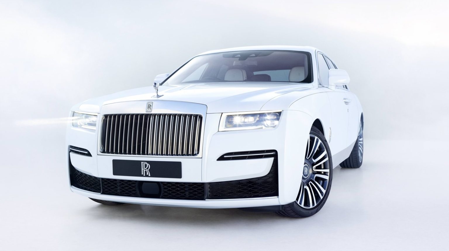 Rolls-Royce 2024 Model List: Current Lineup, Prices & Reviews