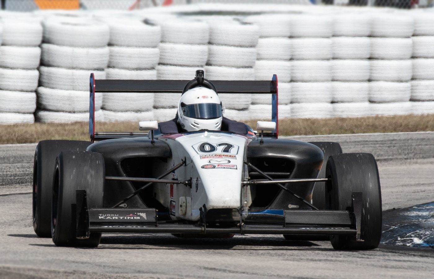 07 Jacek Mucha 2006 Swift JNS 016 CP | | SuperCars.net