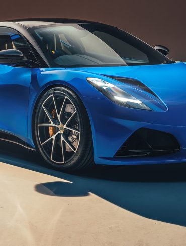 Lotus Emira First edition comes with the most powerful 4-cylinder ...