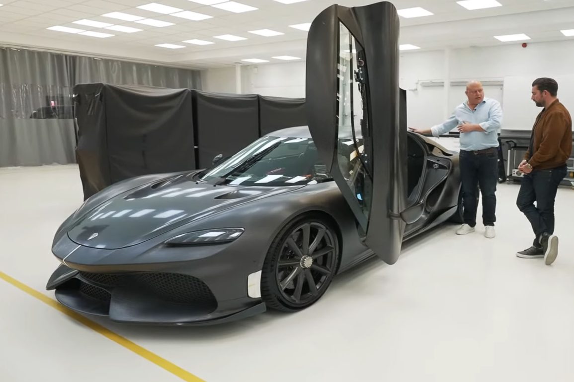 The Ultimate Supercar & Exotic Car Database | Supercars.net