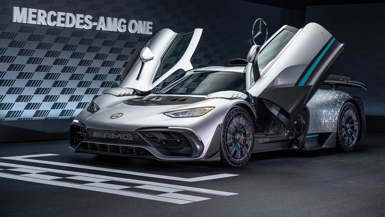 NEWS: Mercedes-AMG GT C Roadster - AMGs 547bhp Convertible Beast ...