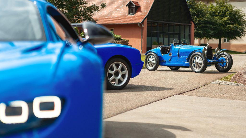 BUGATTI Blue throughout time: "La Vie En Bleu"