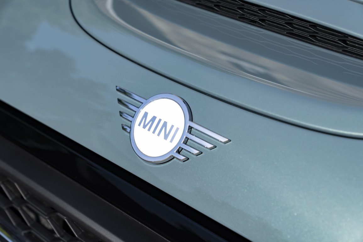 MINI Electric Launches MINI Multitone Edition
