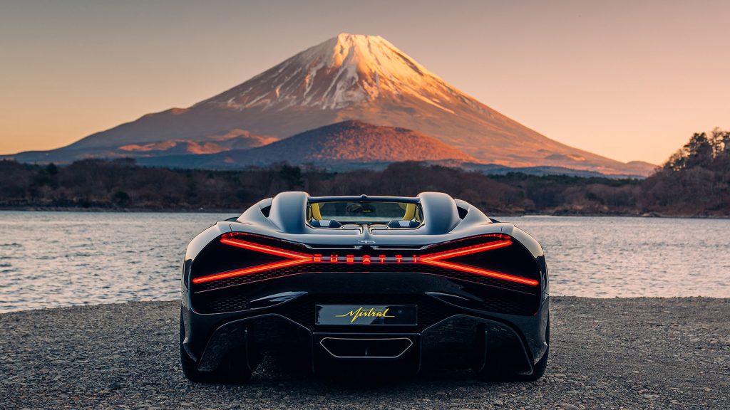 Bugatti Mistral goes to Tokyo