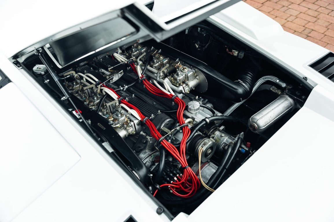 FOR SALE: 1984 Lamborghini Countach LP5000 S For Sale