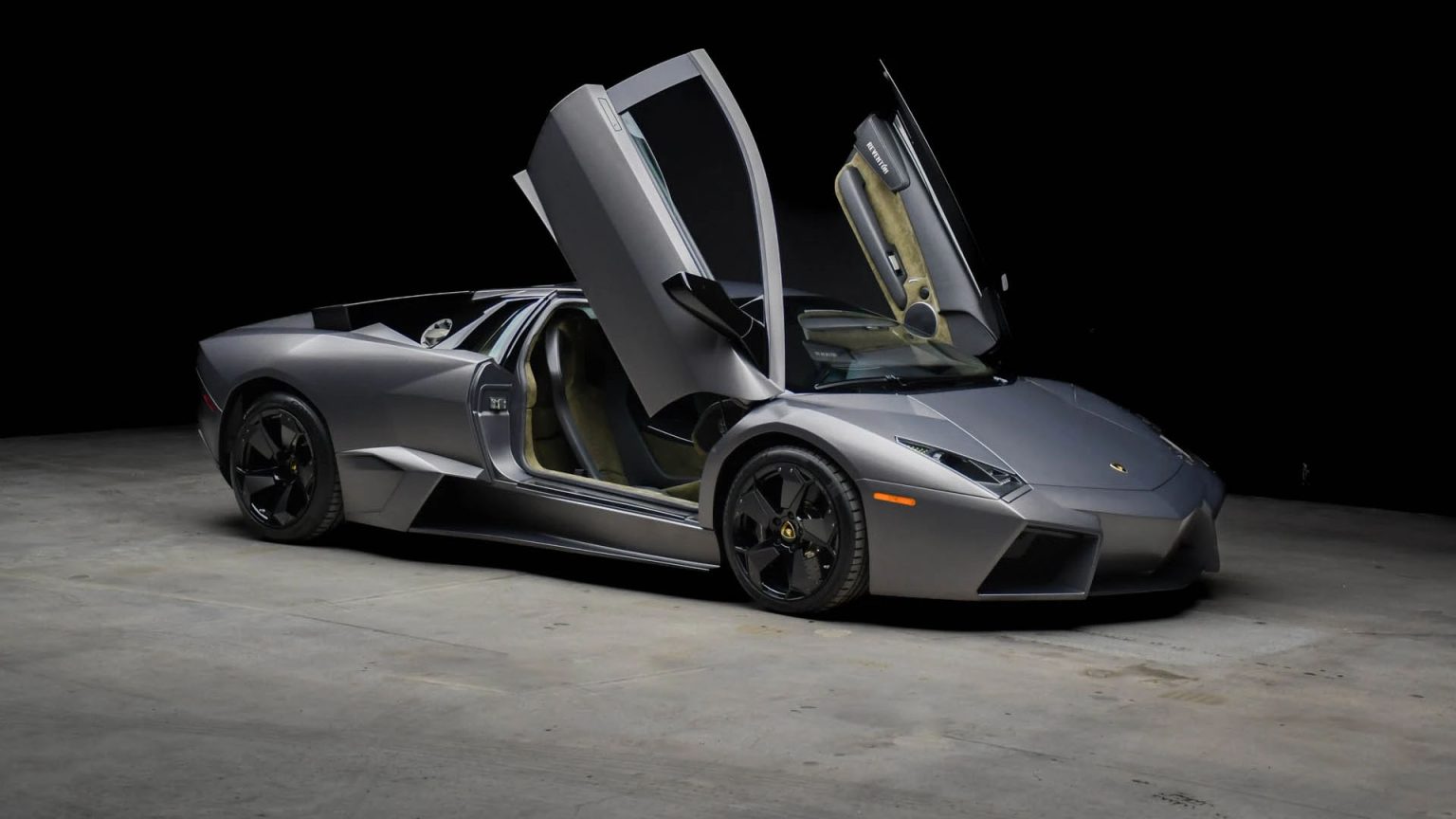 The Lamborghini Reventón, one of the first 'few-off' models from Sant'Agata