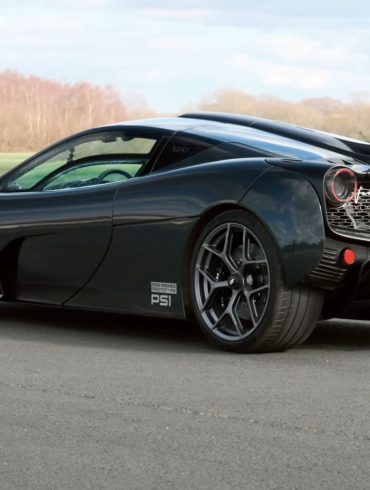 VIDEO: Gordon Murray Automotive T.50 prototype flat out