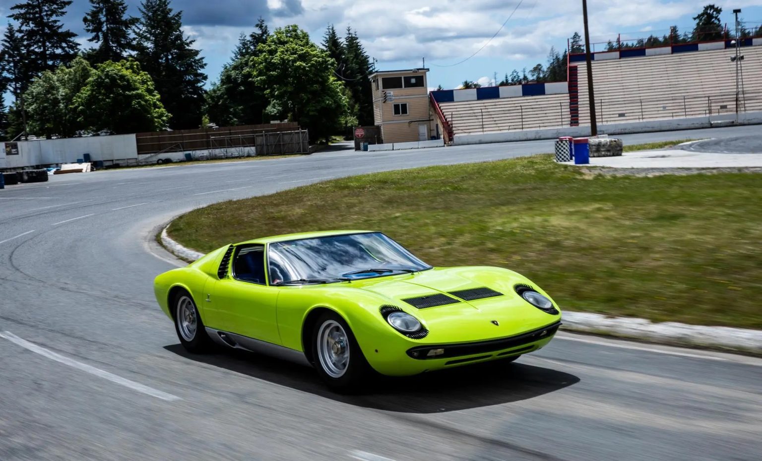FOR SALE: 1972 Lamborghini Jarama S