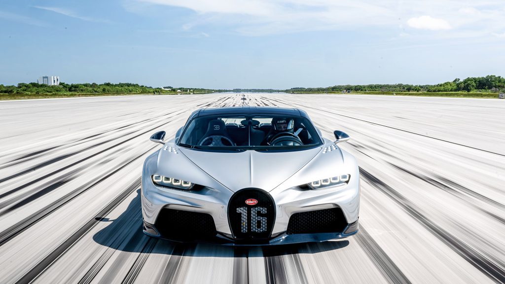 Driving a Bugatti at 400 km/h