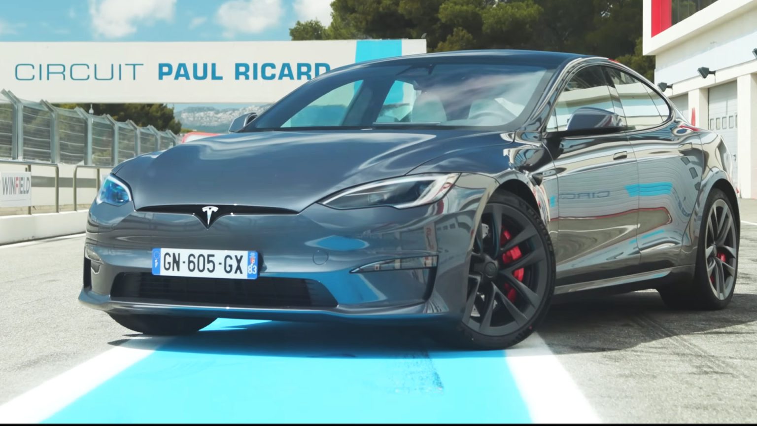 The 200 mph Tesla Model S Plaid Track Package