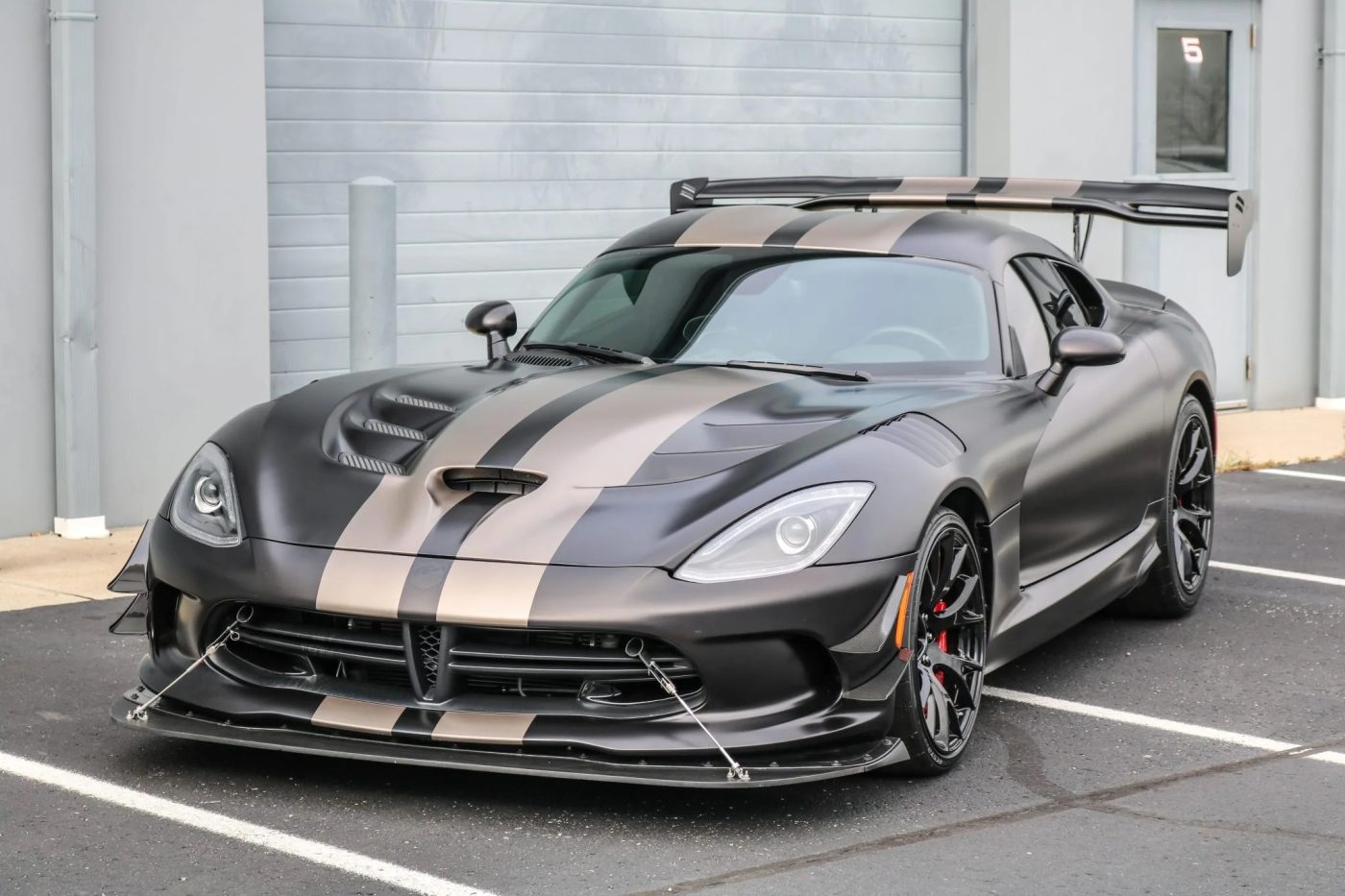 Car Of The Day: 2017 Dodge Viper GTC ACR Extreme #00001