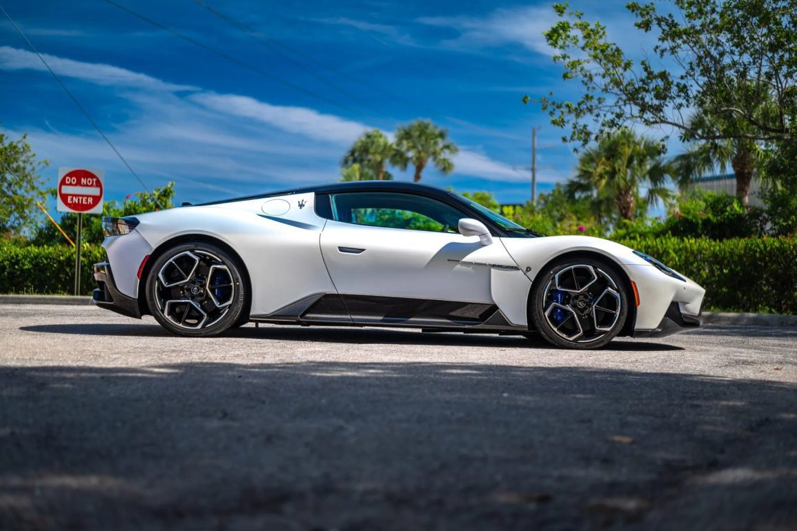 Car Of The Day: 2022 Maserati MC20