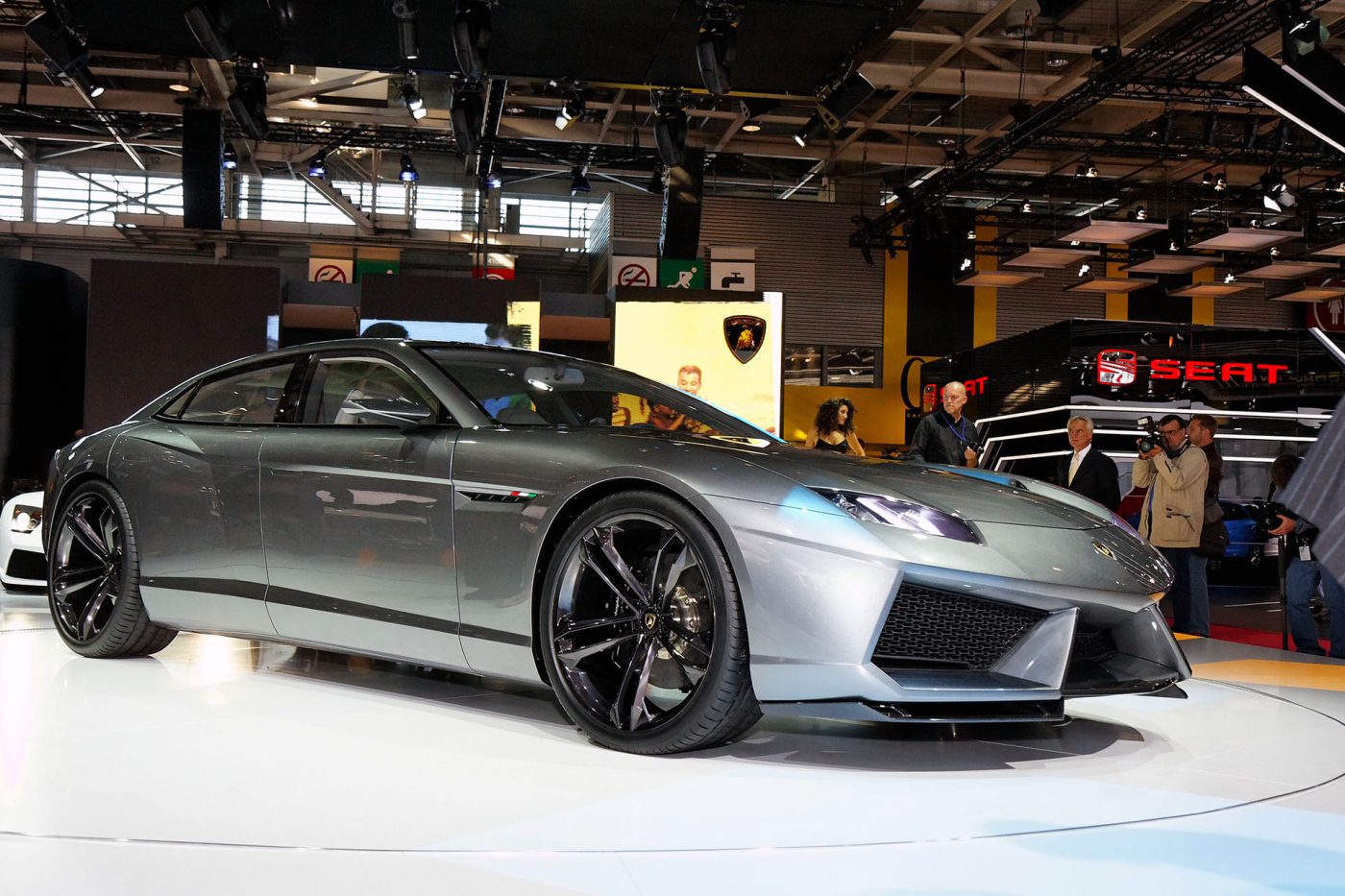 Will the Lamborghini Estoque make a return after 15 years?