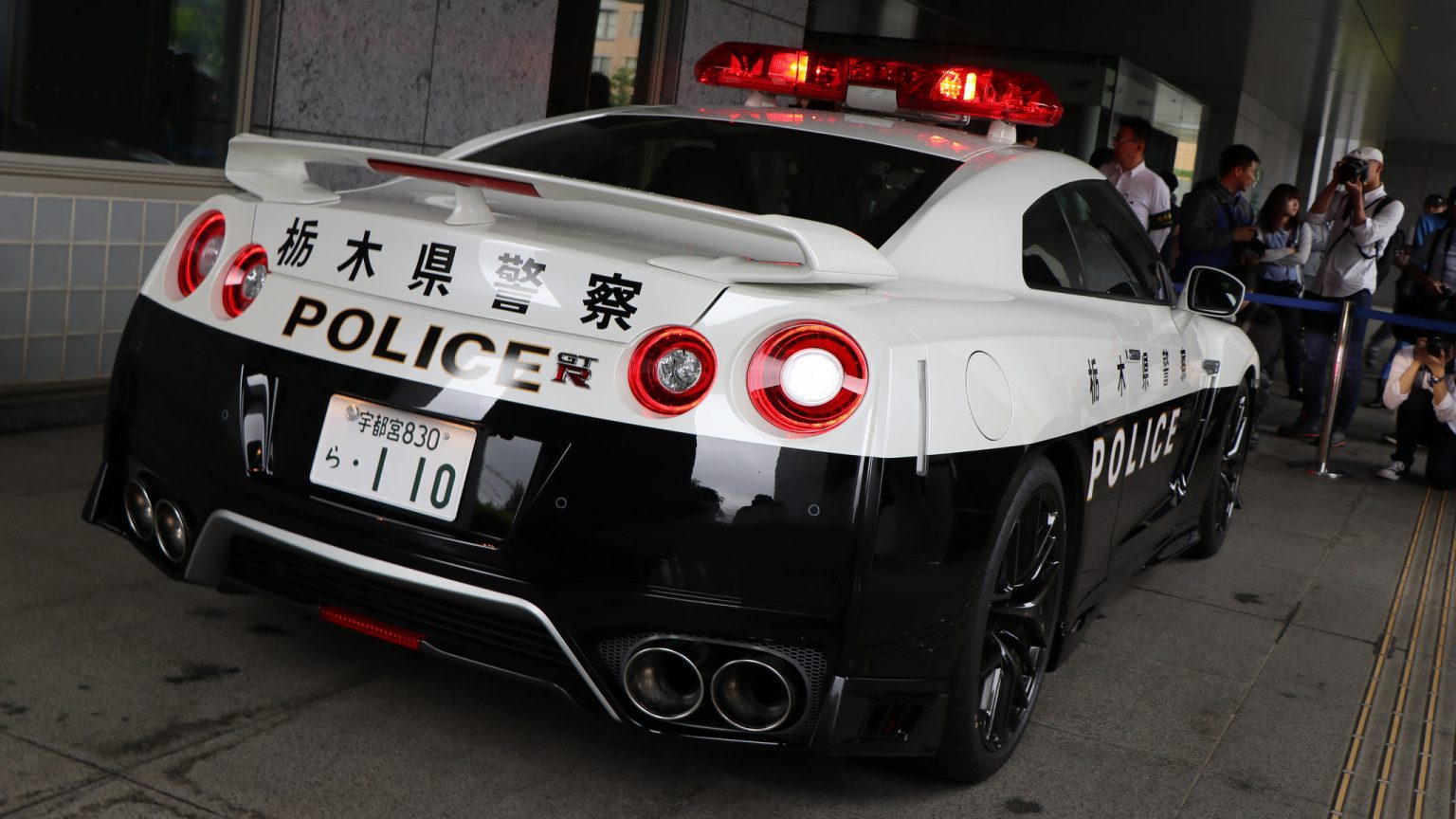 Police Rockets: 10 of the Fastest Cars On Law Enforcement Duty