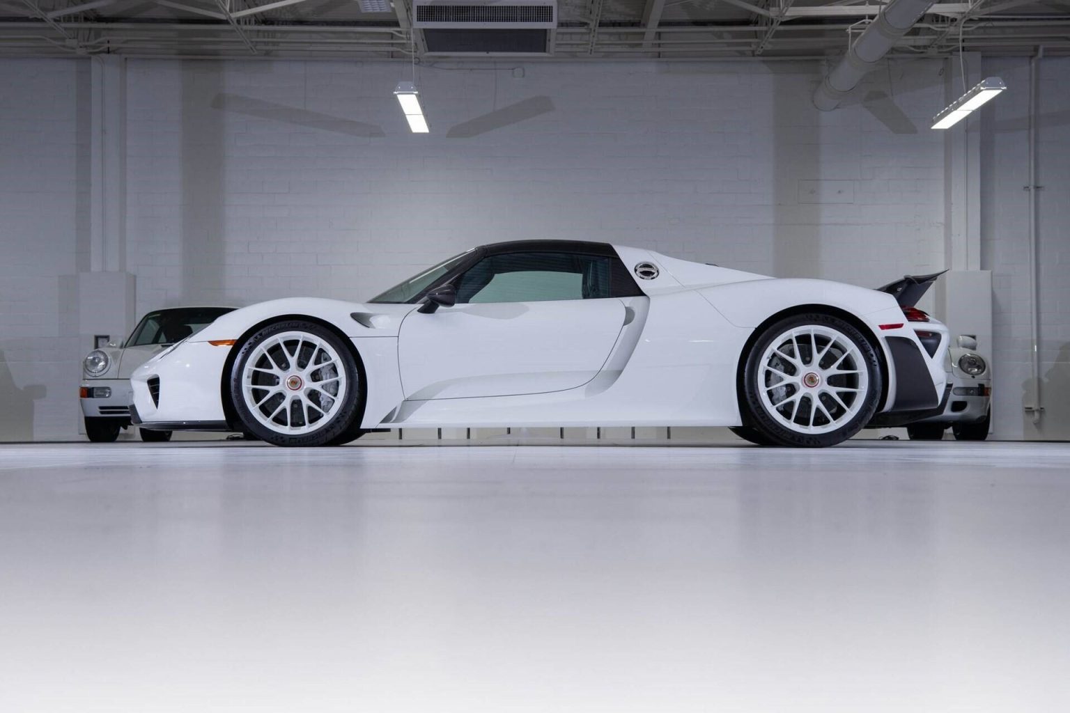 FOR SALE: One-off Porsche 918 Spyder 'Weissach Package' with only 12 ...