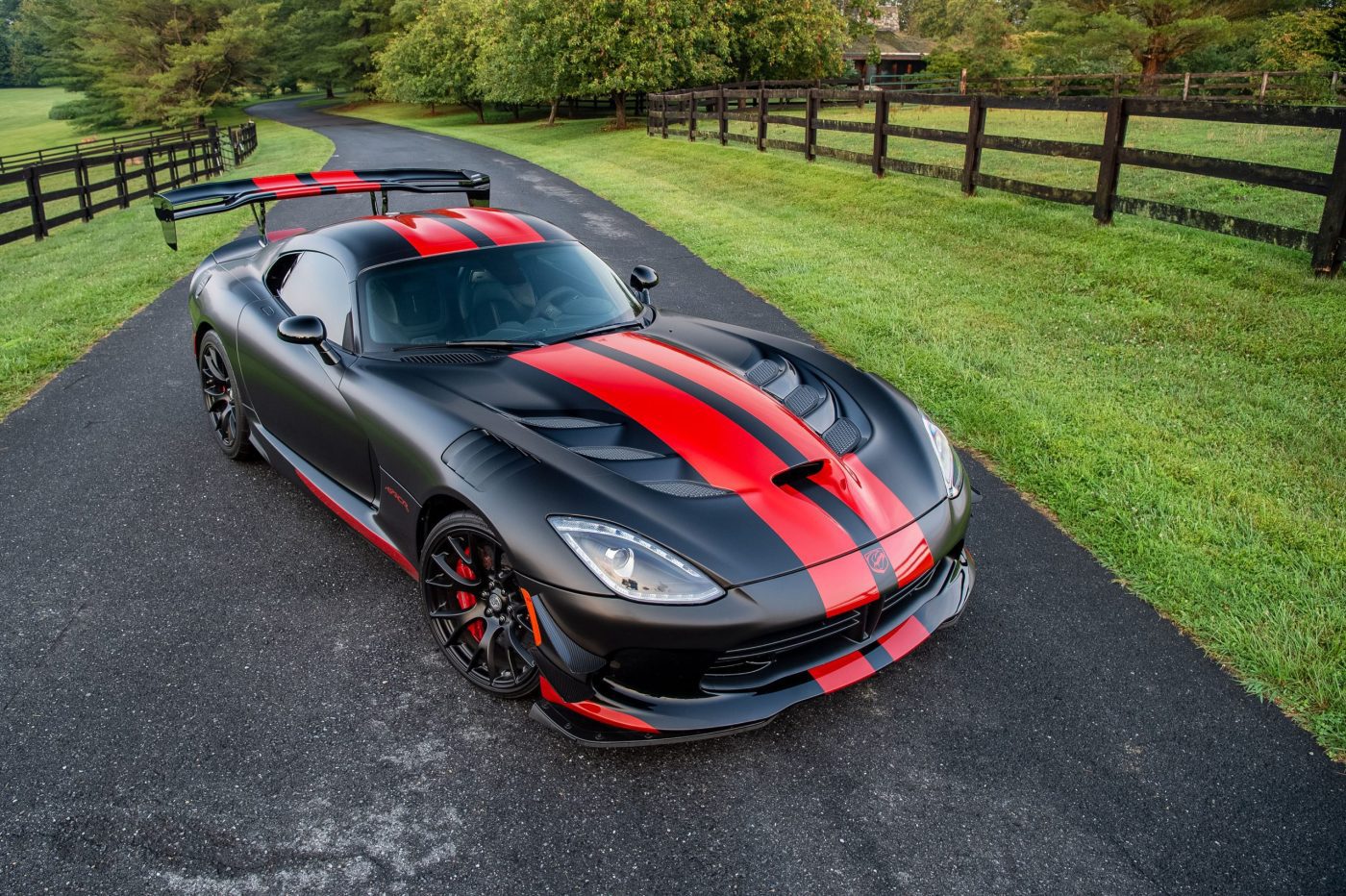 Car Of The Day: 2017 Dodge Viper SRT ACR